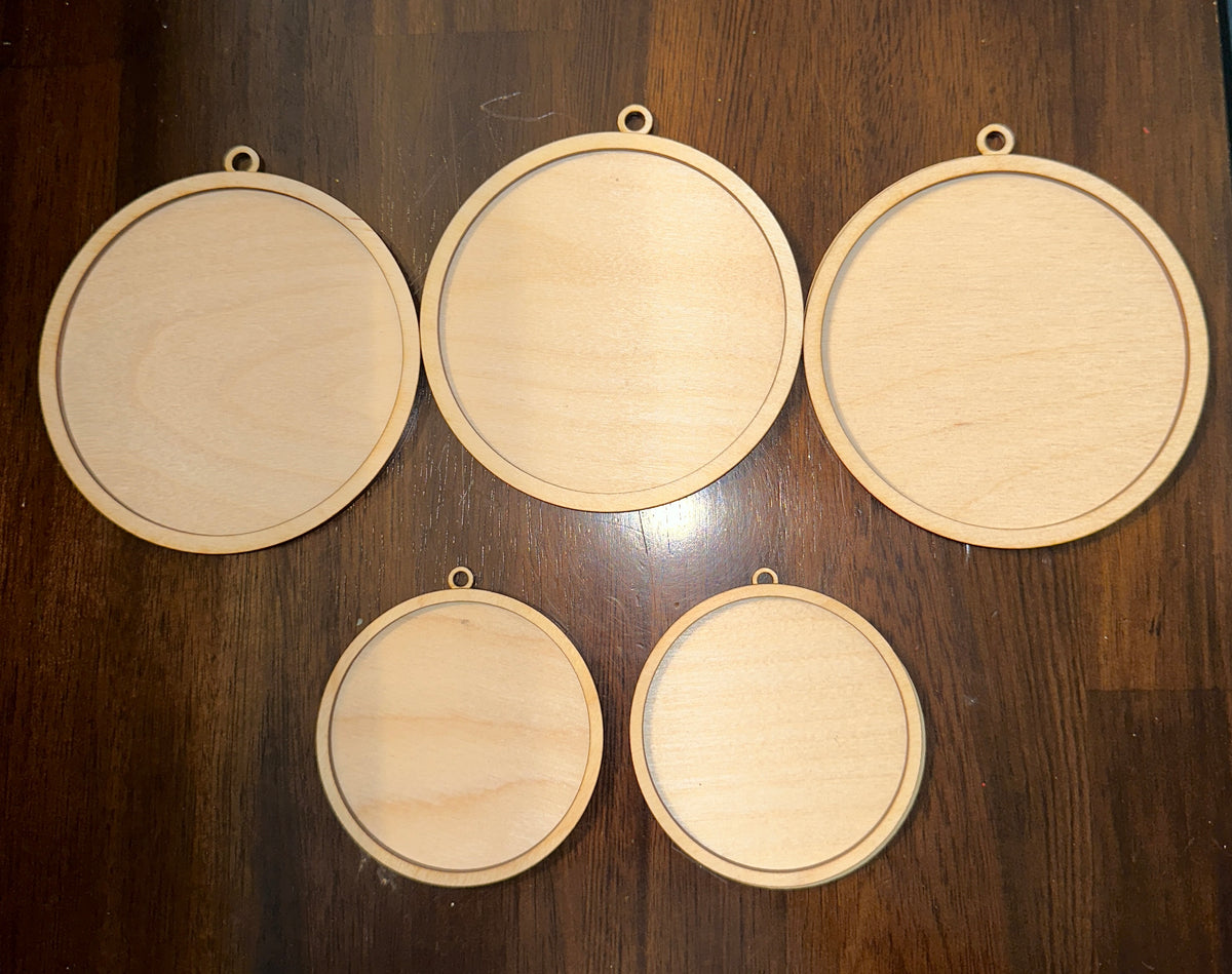 Round ornament with frame – Brown Eyed Girls Crafting